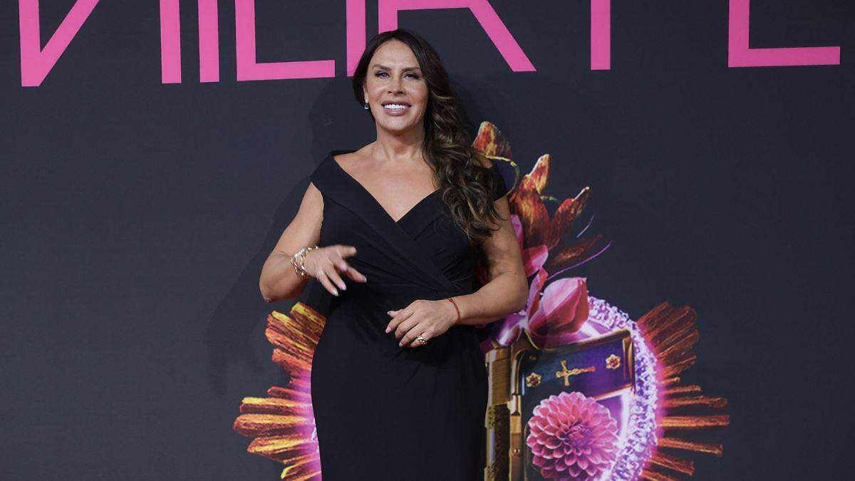 Karla Sofía Gascón hace historia en premios Oscar 2025 al ser la primera actriz trans en ser ...